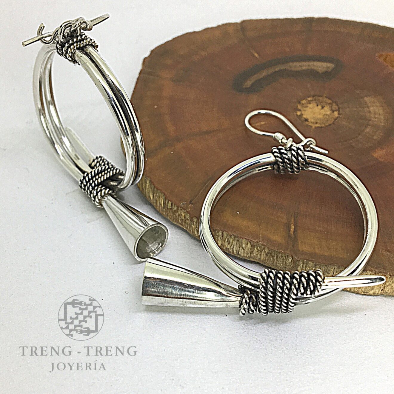 Joyas de inspiración mapuche, símbolos ancestrales en plata.